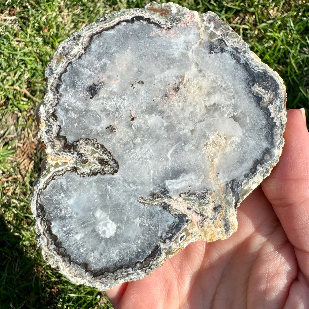 11.2oz Cut and Resin Enhanced Trancas Geode Half - Etsy