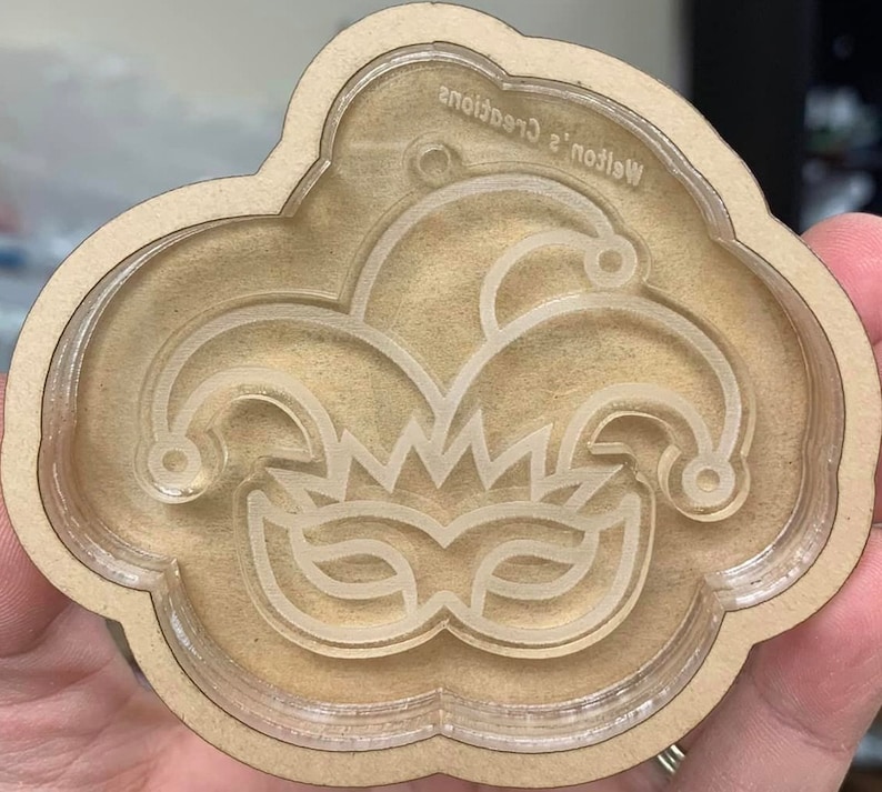 Mardi Gras Jester Masquerade Mask Keychain: Epoxy Resin Silicone Mold ...