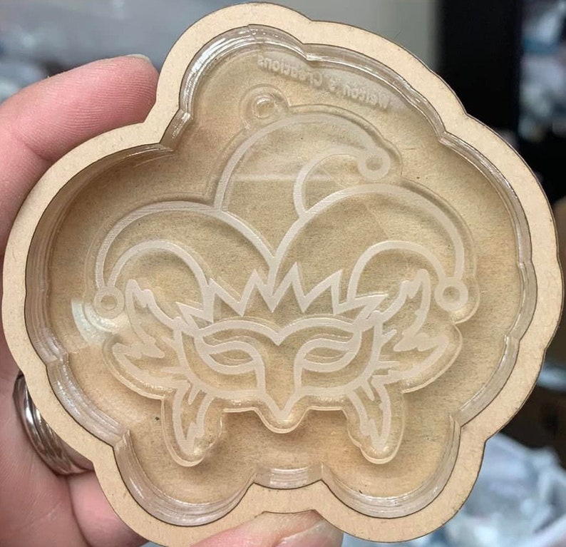 Masquerade Jester Mardi Gras Mask Keychain: Epoxy Resin Silicone Custom ...