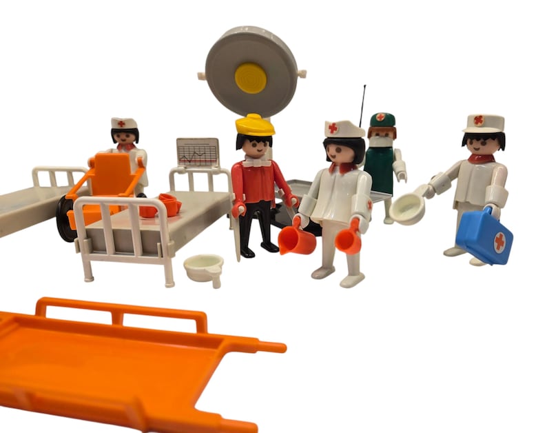 RARE FIND – Vintage Playmobil Hospital Doctors & Nurses Set #3490 ...
