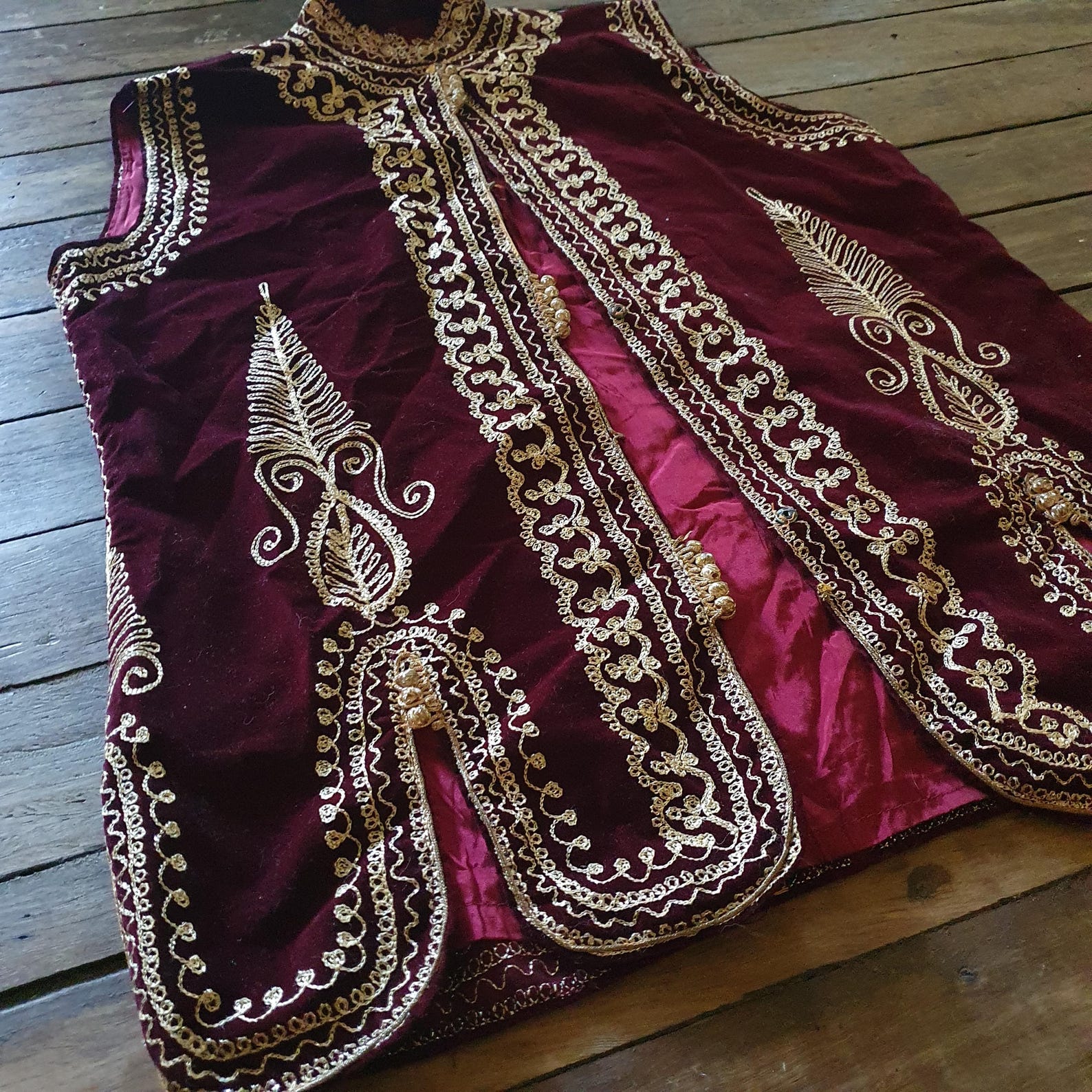 Vintage Original 1960s Deep Burgundy Velvet Hendrix Style Vest. Hand ...
