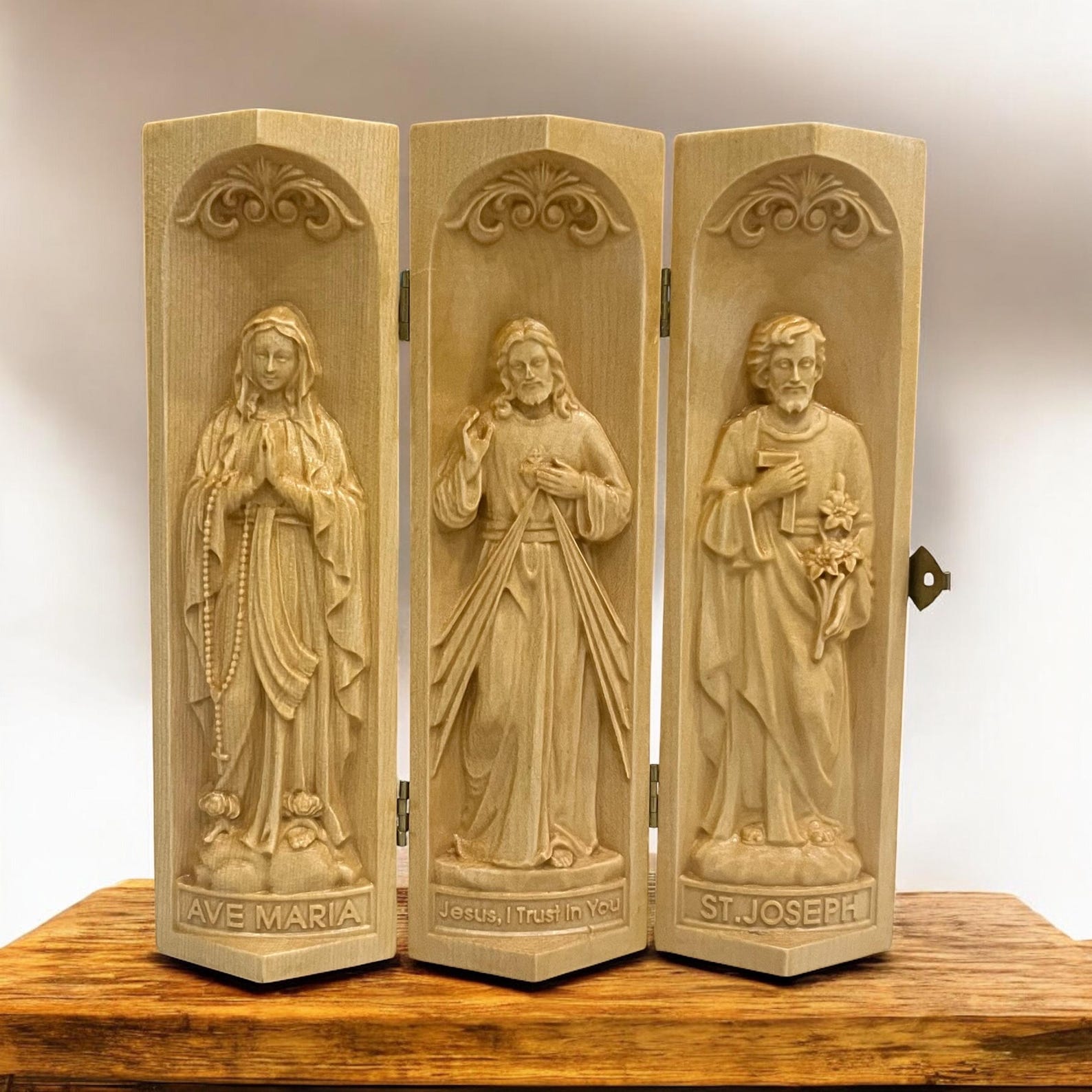 Maple Wood Catholic Triptych: Jesus, Mary & Joseph Altar Decor - Etsy
