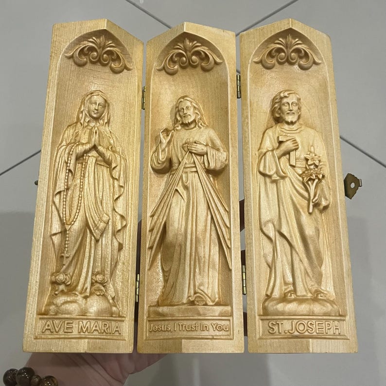 Maple Wood Catholic Triptych: Jesus, Mary & Joseph Altar Decor - Etsy