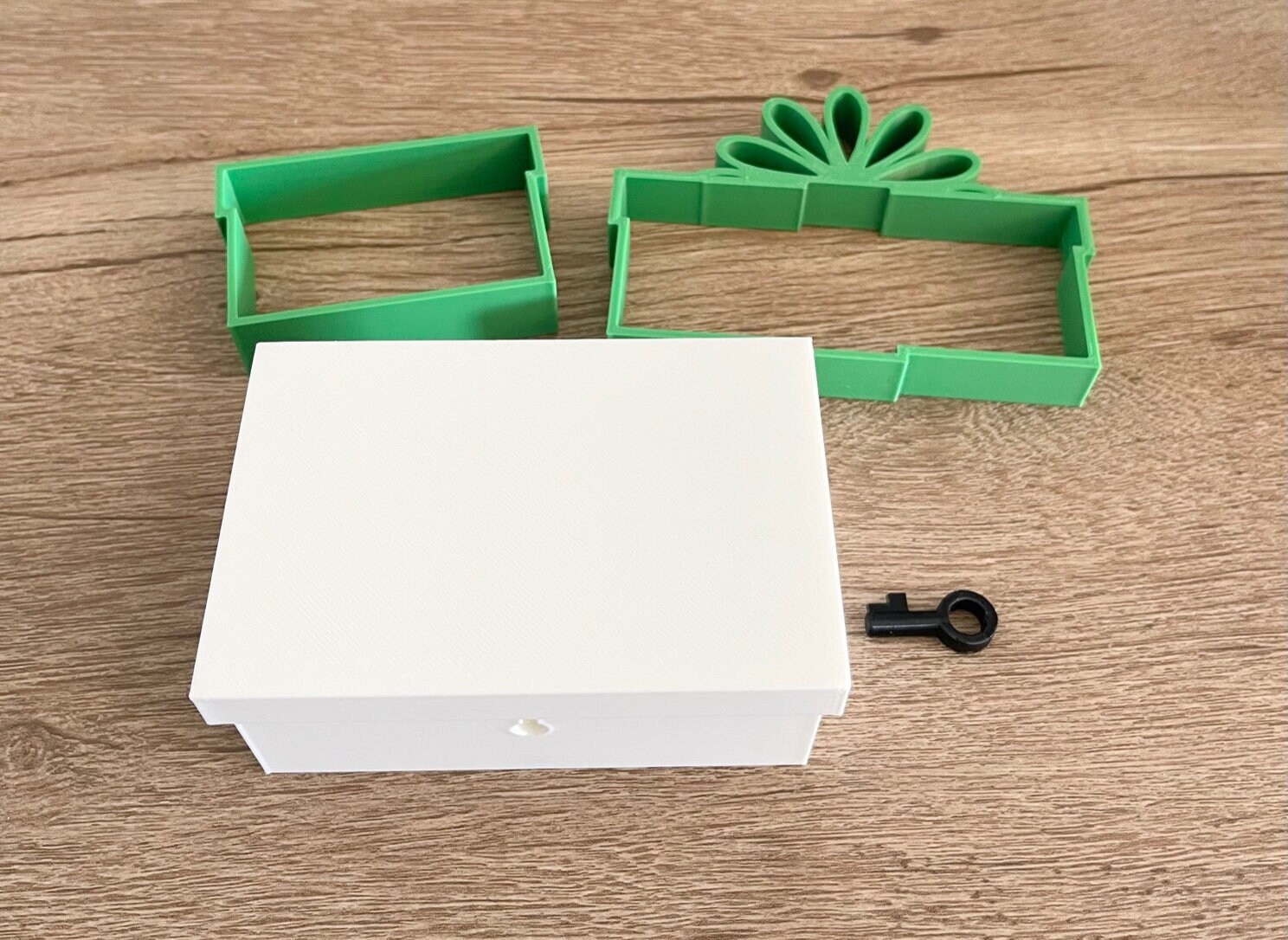 Cute 3D Printed Lockable Gift Card Present / Christmas Present Box ...