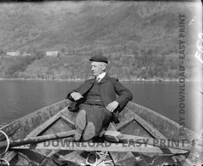 Rowing Boat on the Fjord 1910 Imprimable Vintage Photo Poster Instant ...