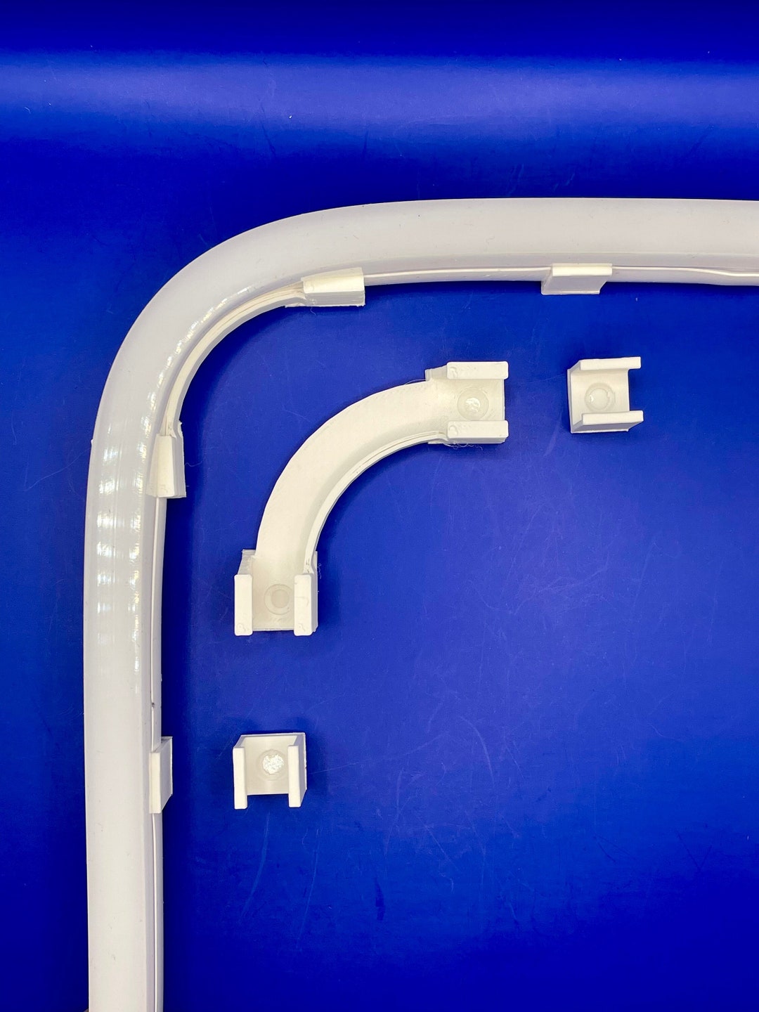 Mounting Clips / Bracket / 90 Degree Bend for Philips Hue Outdoor ...