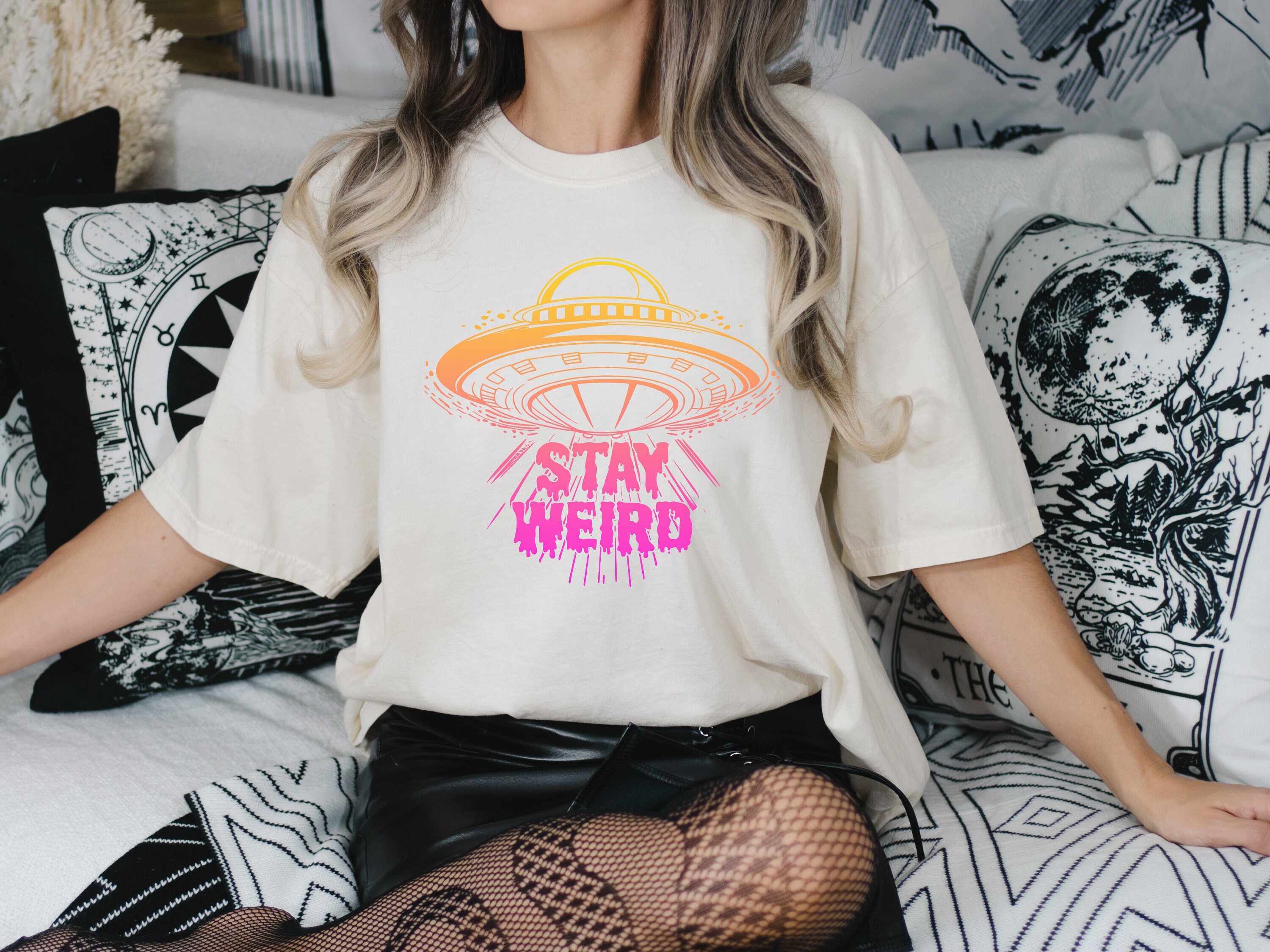 Stay Weird Alien Shirt UFO Shirt Weird Gifts Flying - Etsy