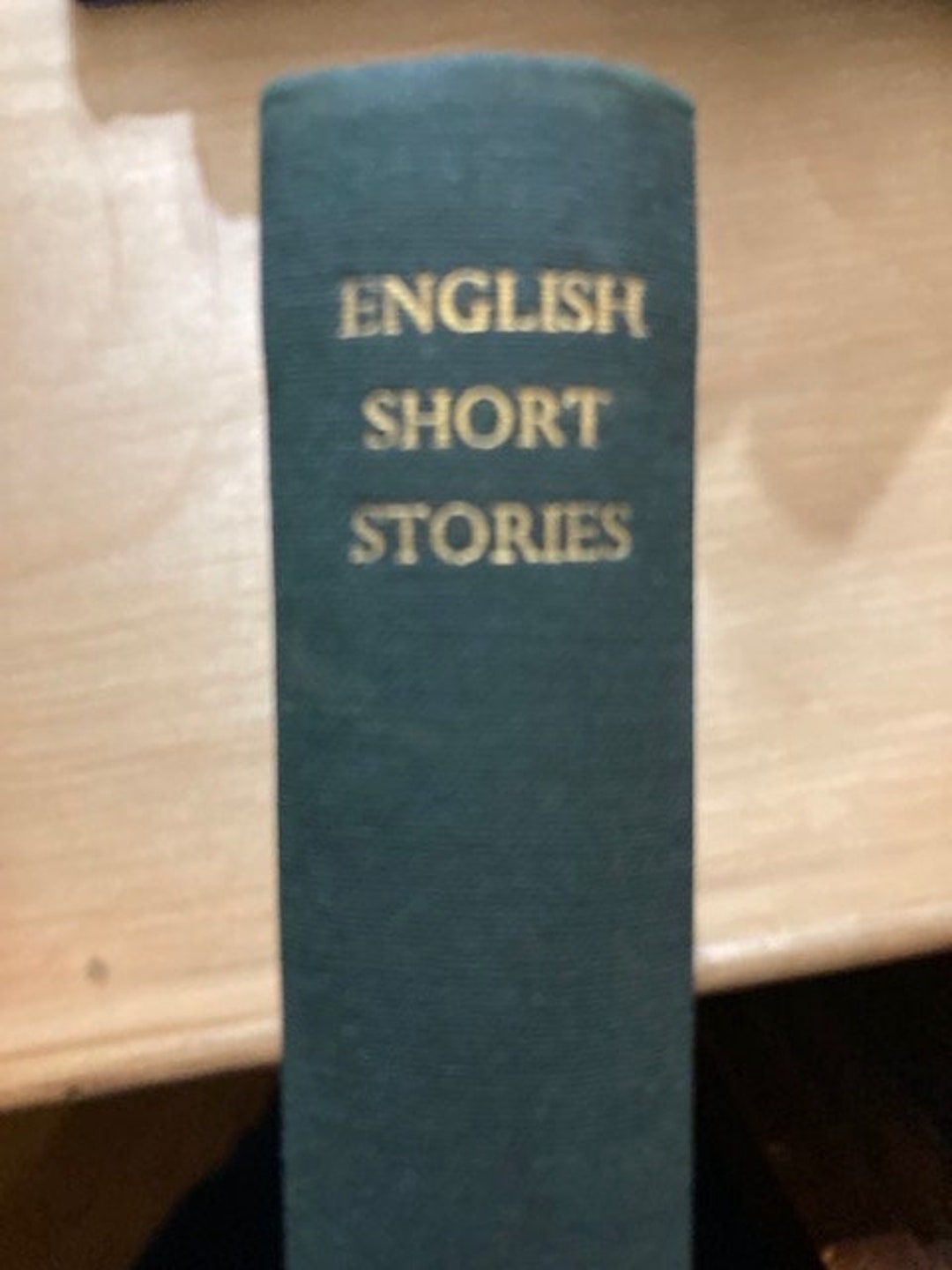 Cuentos cortos en inglés; de tapa dura; condición VG; 1936; 368 páginas ...