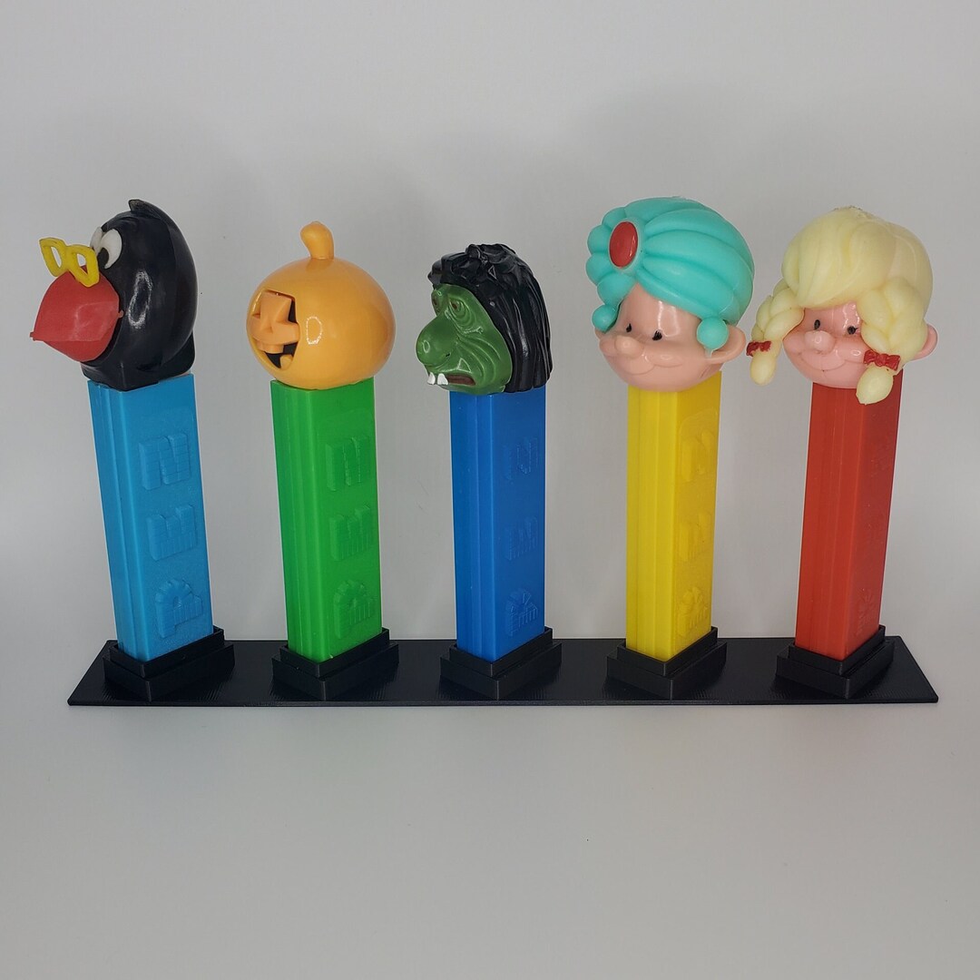 Diagonal Pez Display for Vintage No Feet Pez Dispensers PEZ - Etsy