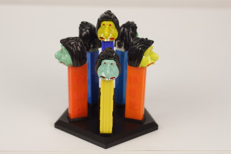 Vintage Pez Pentagon Display Replica for Vintage No Feet Pez Dispensers ...