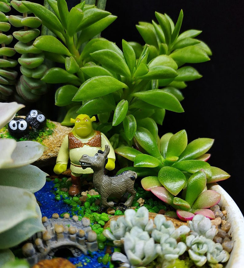 Set of 2 Pieces. Shrek. Famous Cartoon Character. Favorite of Many ...