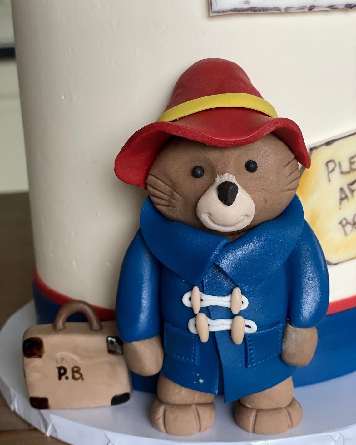 Fondant Paddington Bear Cake Topper, Perfect for Birthdays and ...