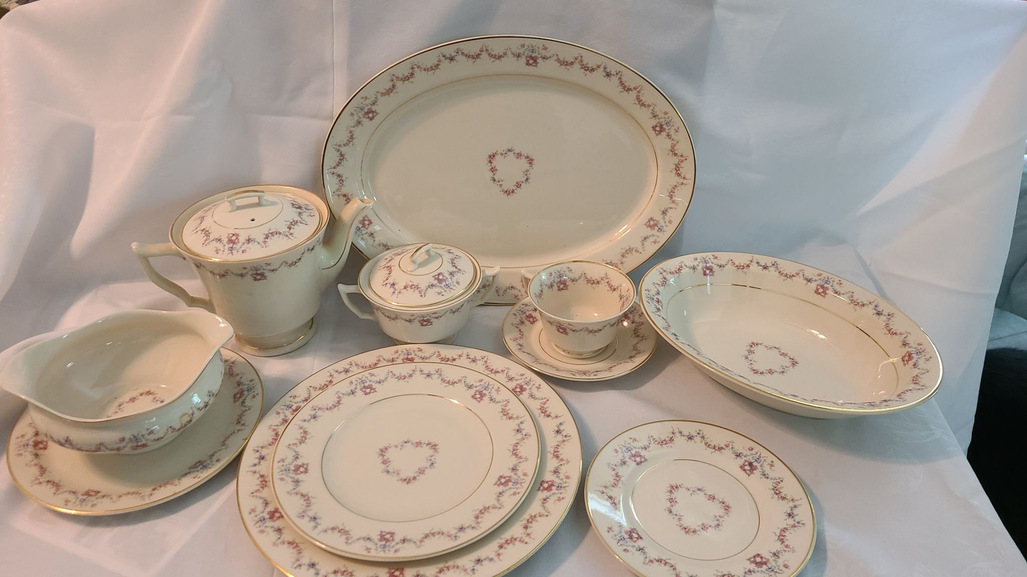 Old Ivory Syracuse China Set in Arcadia Pattern - Etsy