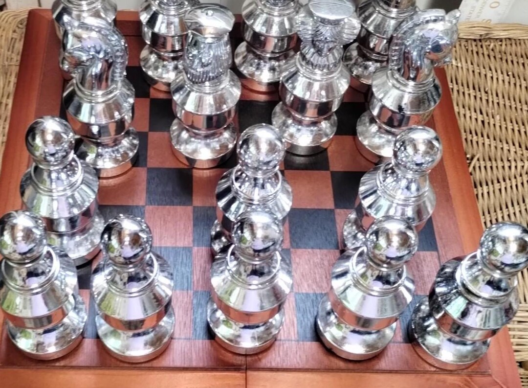 AVON Vintage FULL CHESS Set Rare ! - Etsy