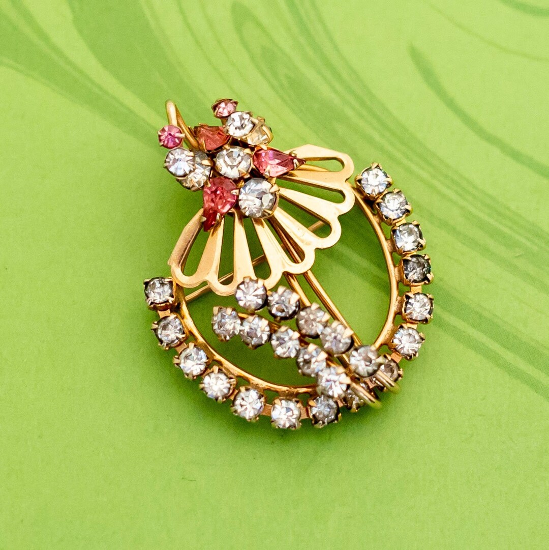 Vintage Victorian Floral Rhinestone Crest Brooch by Scitarelli - W15 - Etsy