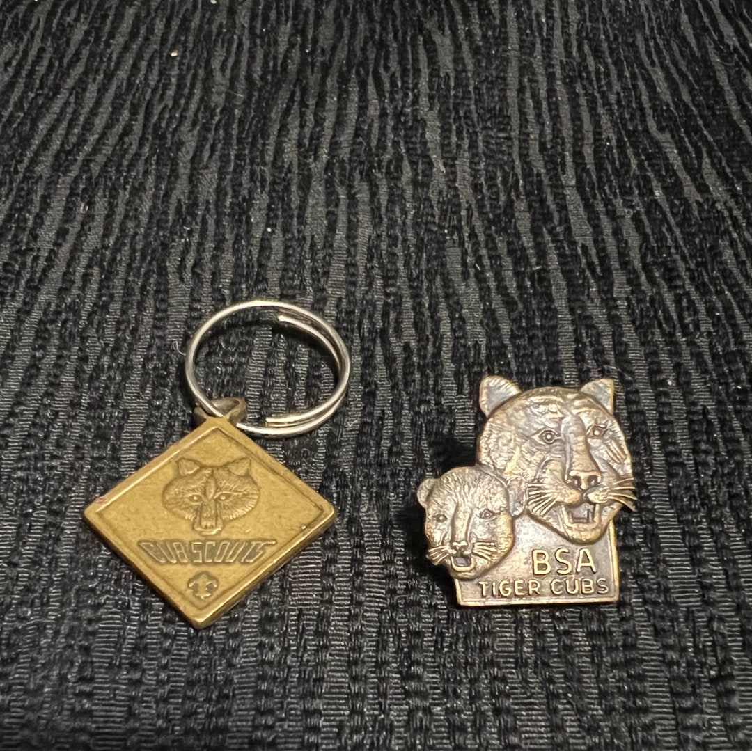 Vintage 1980’s Tiger Cub Hat Pin & Wolf Cub Brass Scout Promise ...