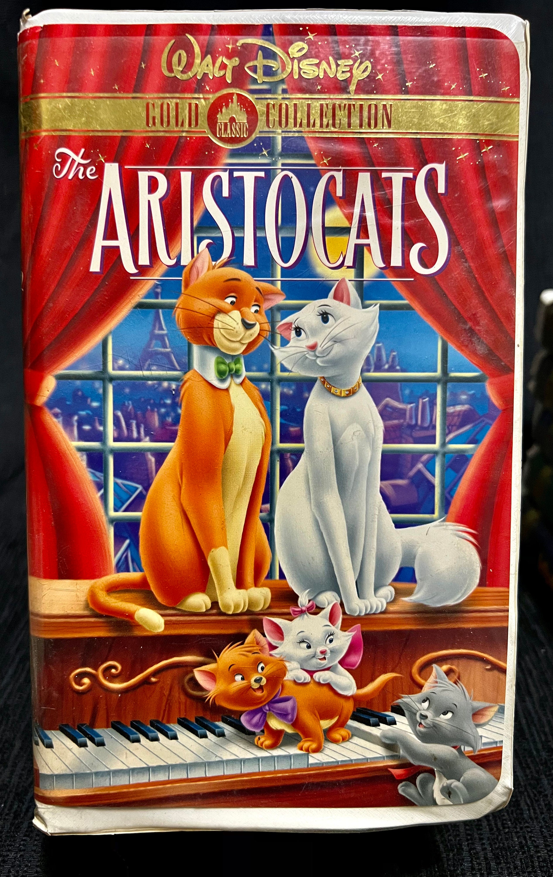 VHS Disney Gold Classics Collection Lot of 8. 1940s-1990s Fifty Years ...