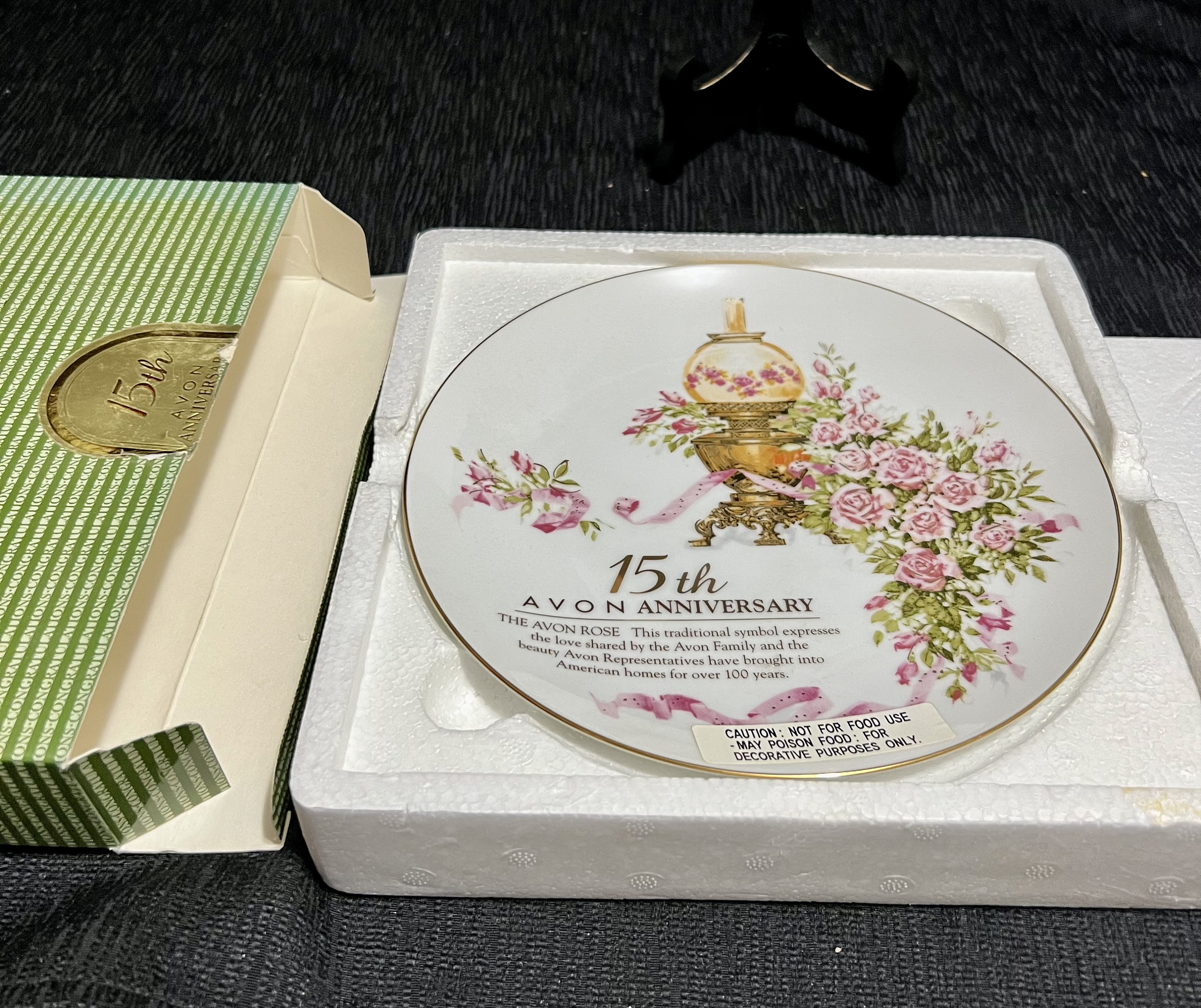 Vtg Avon “the Avon Rose” 15th Anniversary 22k Gold Trim Collectible ...