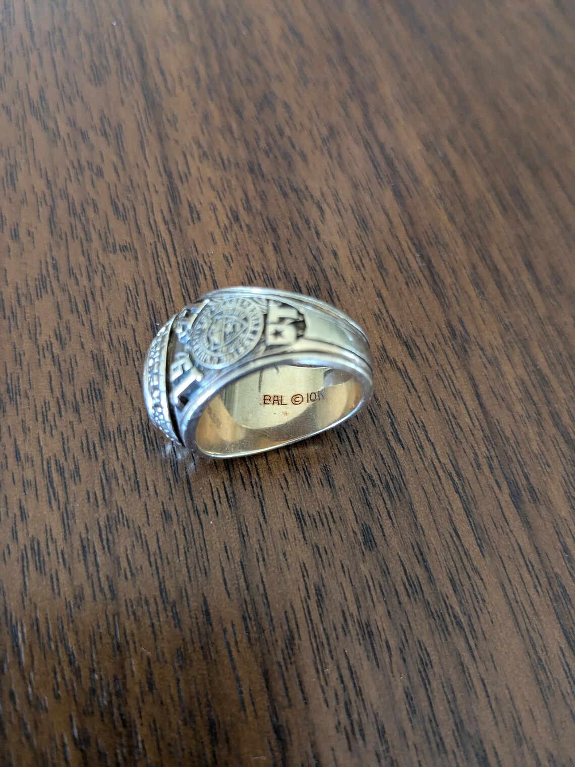 University of Texas at Tyler 10k Gold Class of 1977 Class Ring W ...