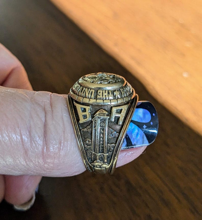 University of Texas at Tyler 10k Gold Class of 1977 Class Ring W ...