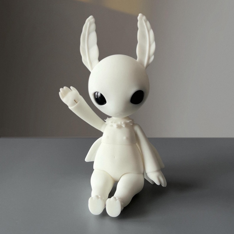 Blank Bjd Resin Doll (+ Pair of Eyes) Moth Insect Alien Mothman Ball ...