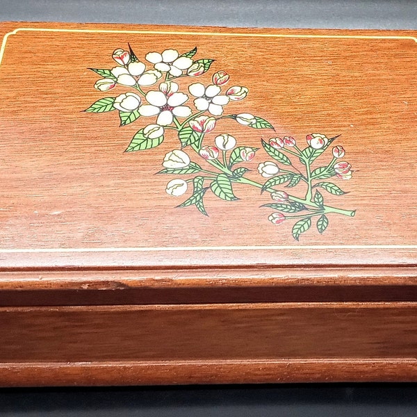 Vintage Music Box - Etsy