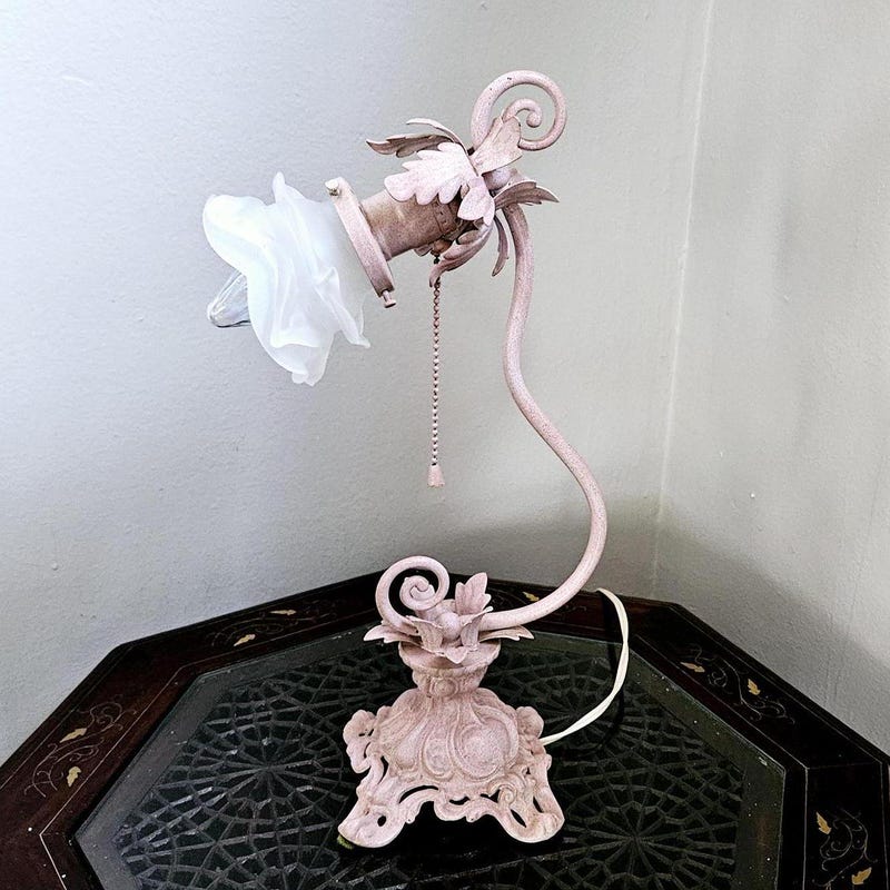 Vintage Flower Lamp - Etsy