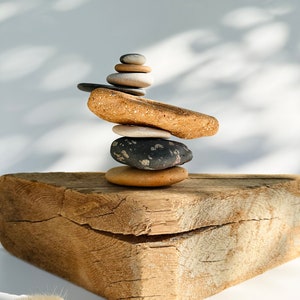 Balancing Stone Sculpture, Earthy Room Decor, Aesthetic Shelf Decor ...