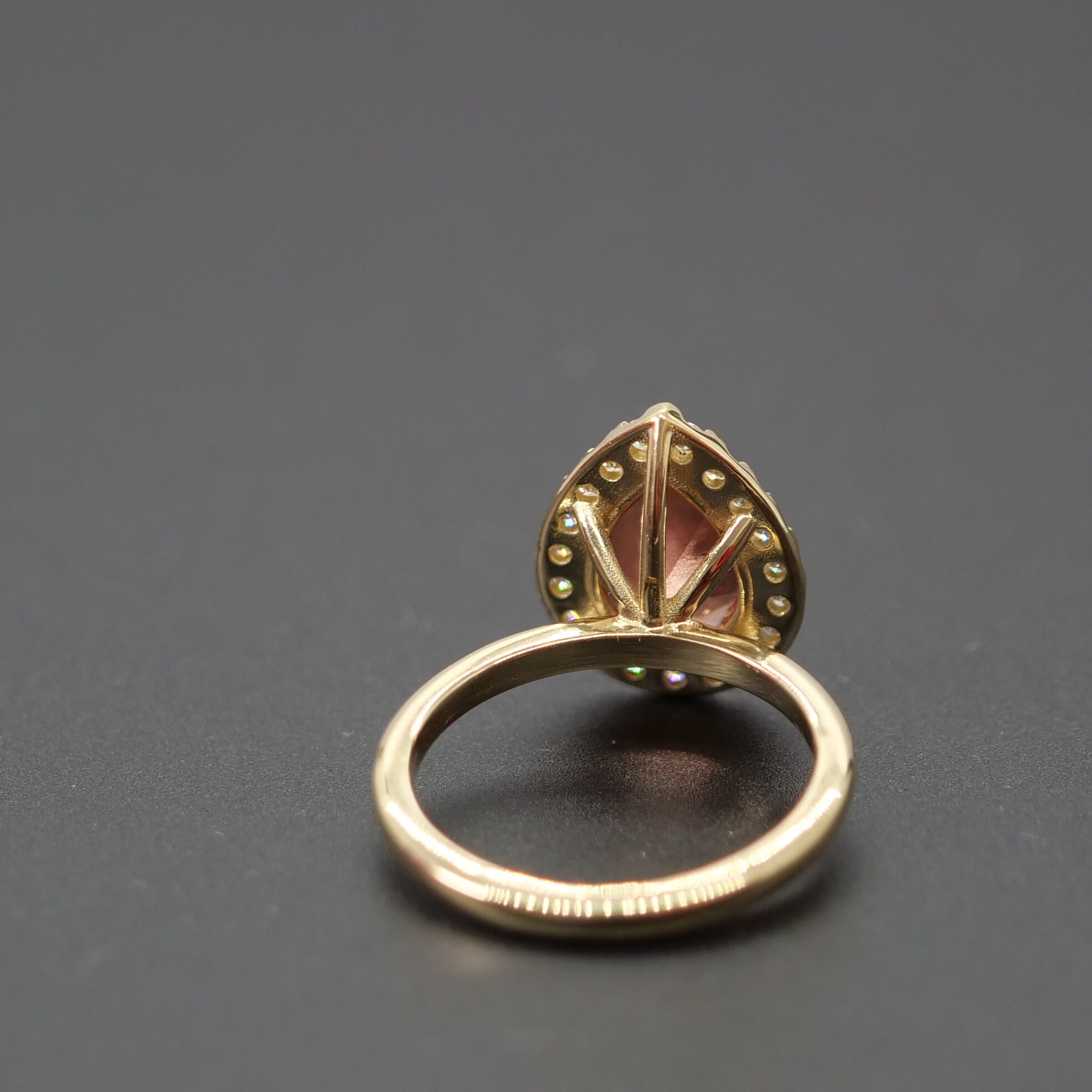Oregon Sunstone With Glow-from-within Schiller Ring in 14kt - Etsy