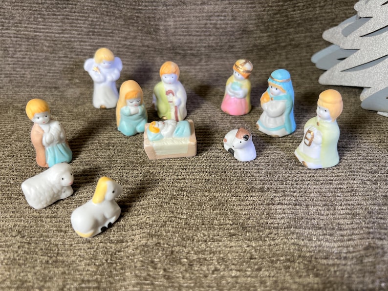 Miniature Nativity, Hermitage Pottery, 11 Pieces - Etsy