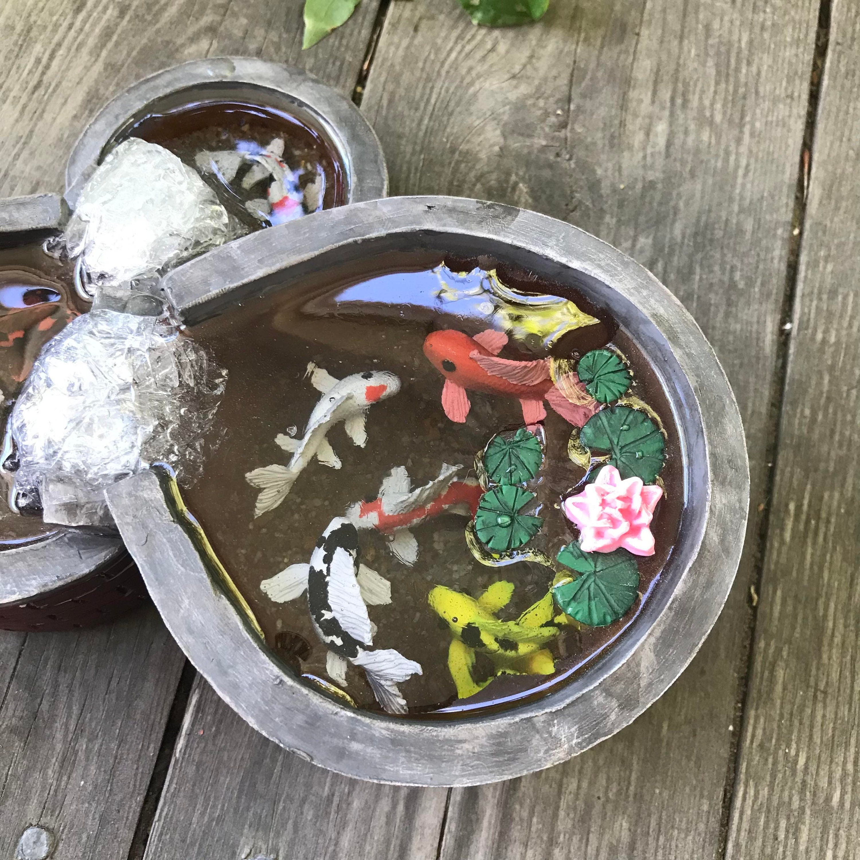 Miniature Koi Pond With Waterfalls Dollhouse 1:12 Scale Fish Fountain ...