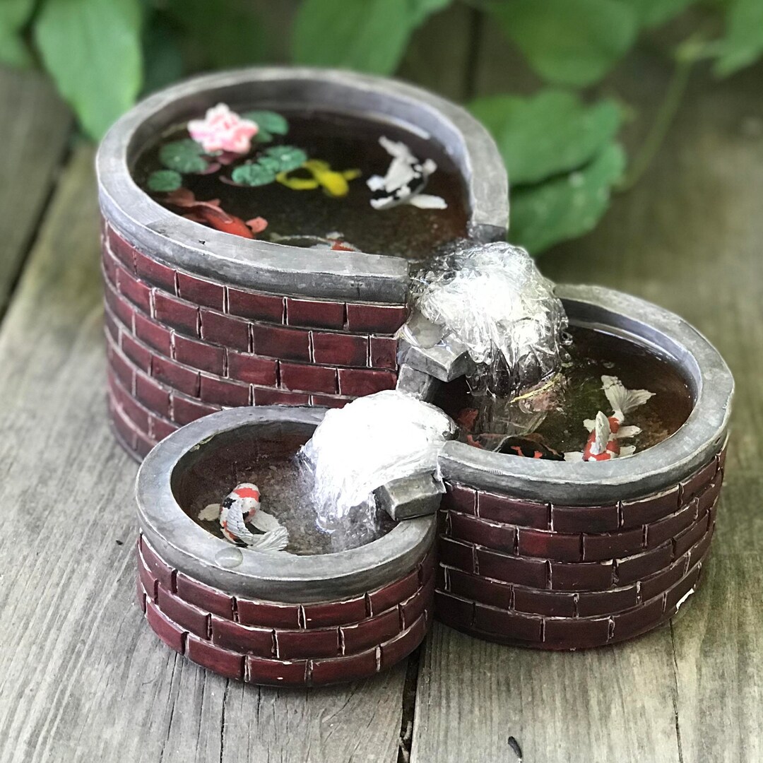 Miniature Koi Pond With Waterfalls Dollhouse 1:12 Scale Fish Fountain ...