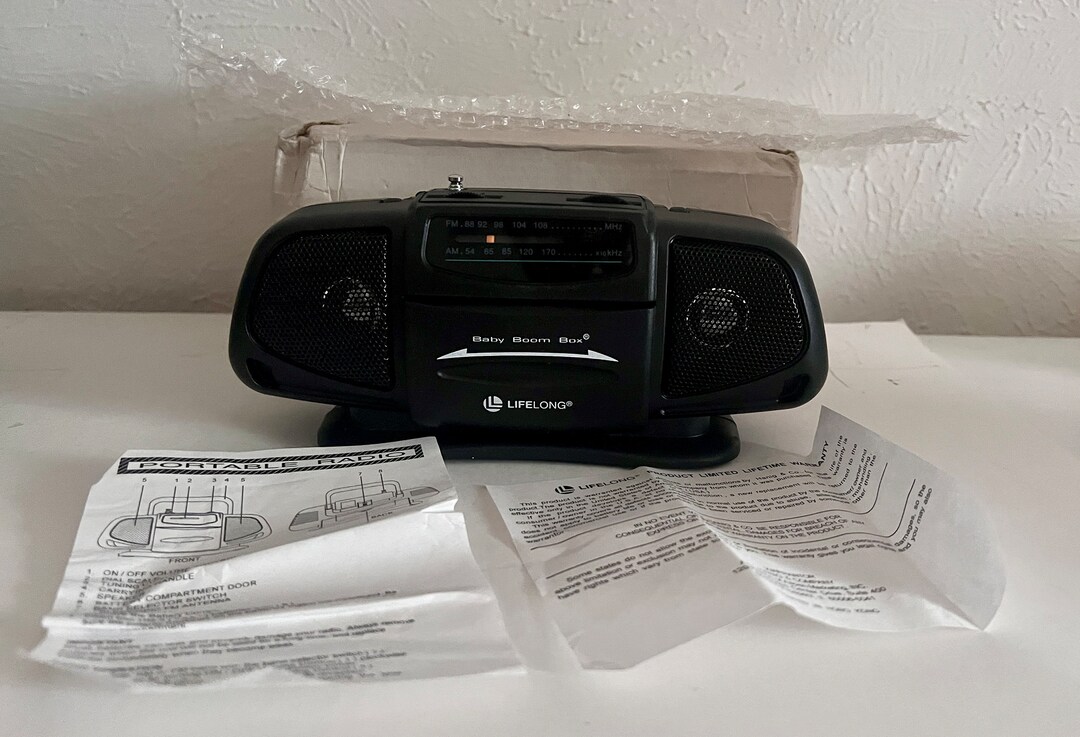 Vintage Portable Black Baby Boombox Black AM/FM Radio Made by Lifelong ...