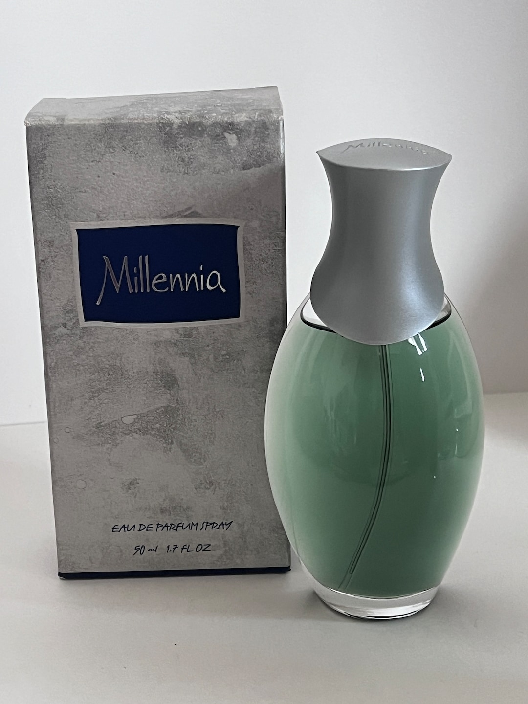 RARE Avon Vintage 1996 Millennia Colonia Spray Nuevo en caja Nunca ...