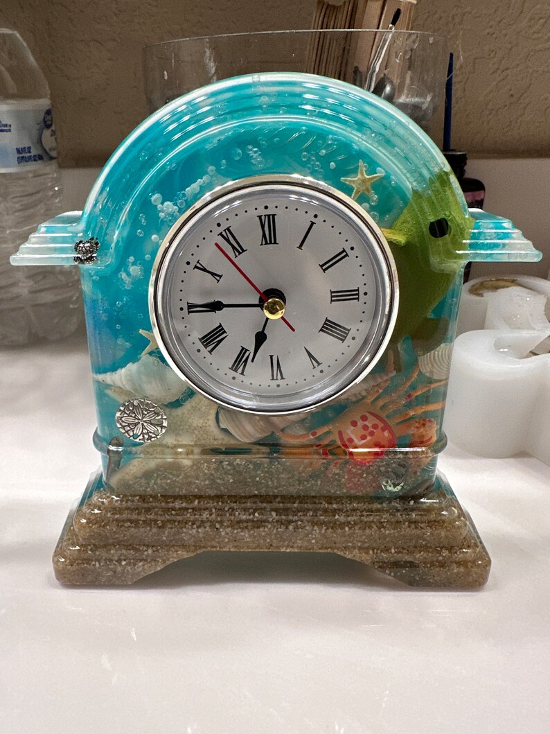 Custom Resin Clock - Etsy