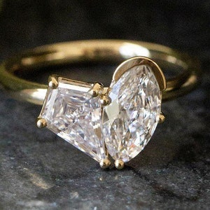 Toi Et Moi Moval Cut Moissanite Ring Kite and Moval 2 Stone Engagement ...