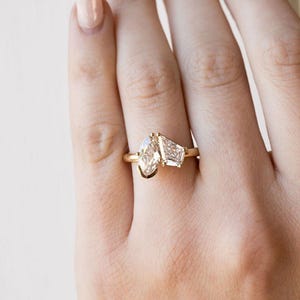 Toi Et Moi Moval Cut Moissanite Ring Kite and Moval 2 Stone Engagement ...