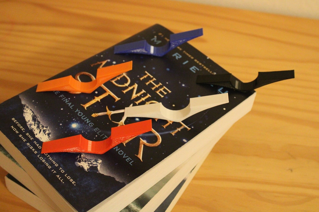 Minimalistic Book Page Holder design Three - Etsy