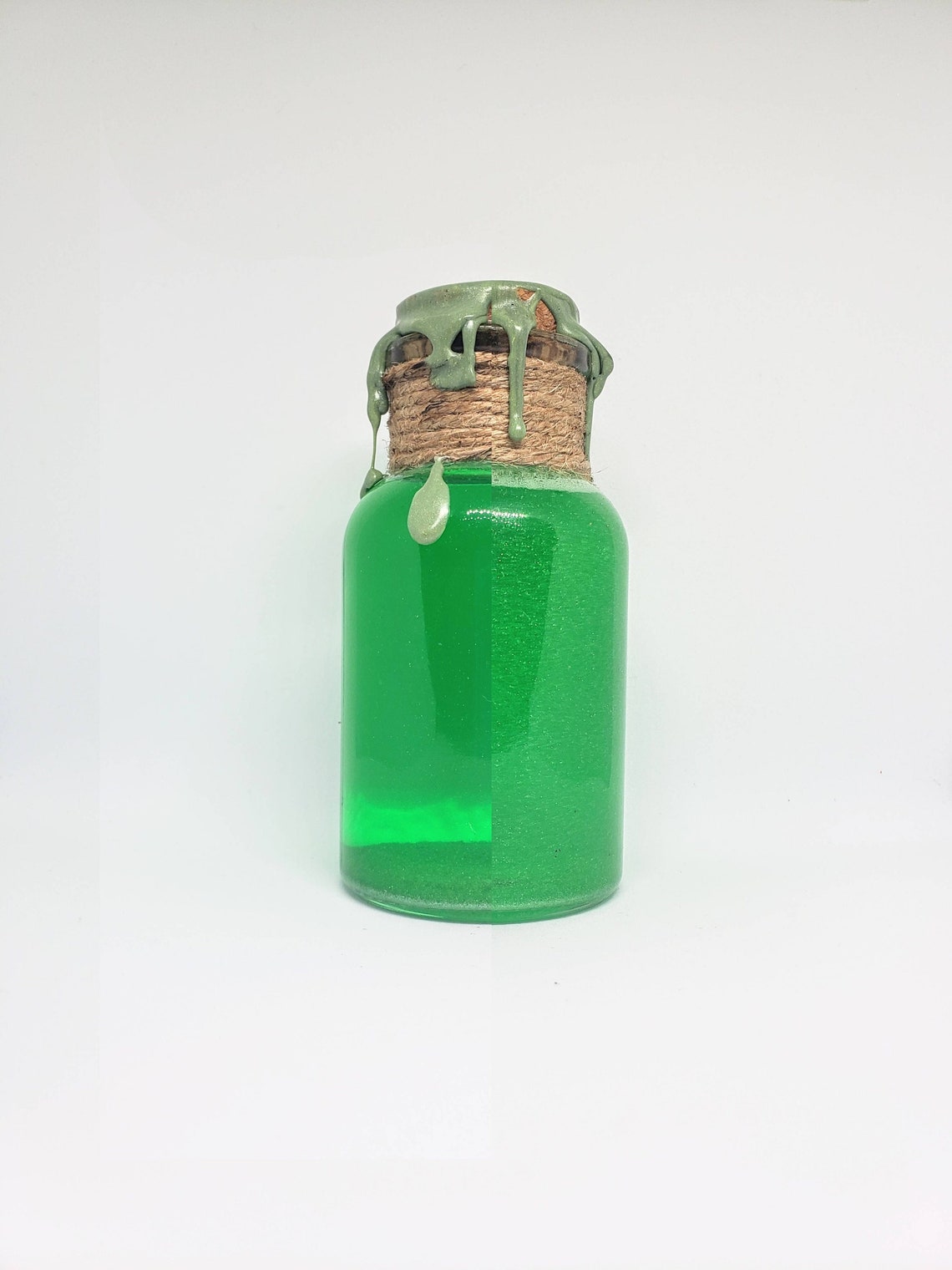 Emerald Potion Dnd Potion Prop May Birthstone and Taurus Gemstone ...