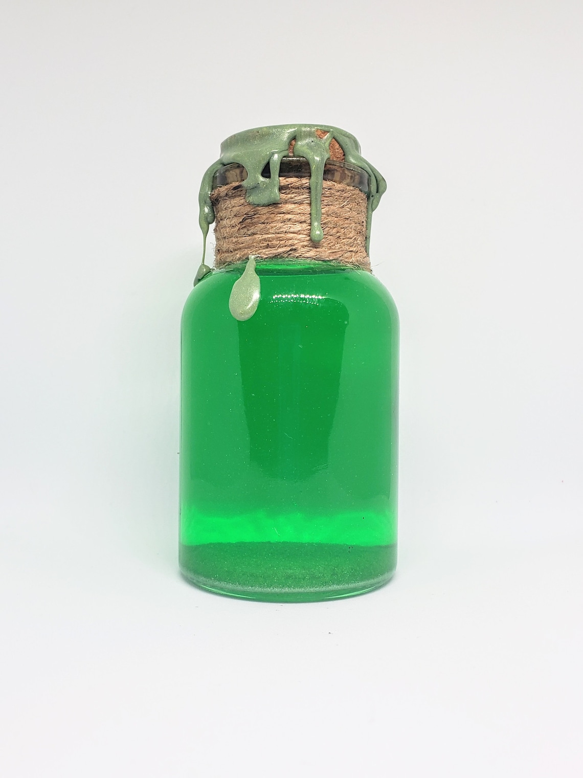 Emerald Potion Dnd Potion Prop May Birthstone and Taurus Gemstone ...
