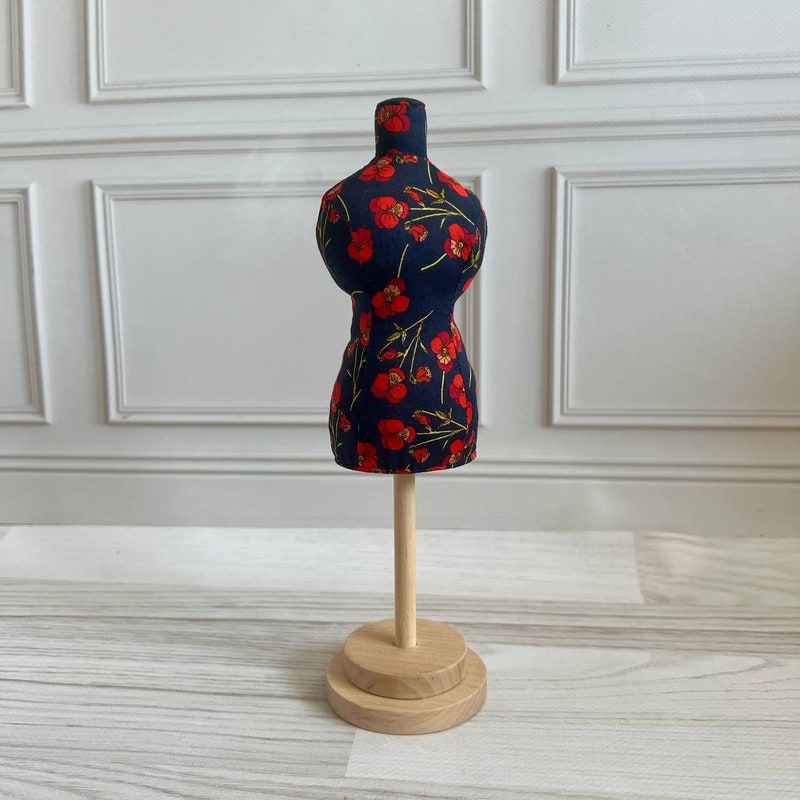 Mini Mannequin - Etsy