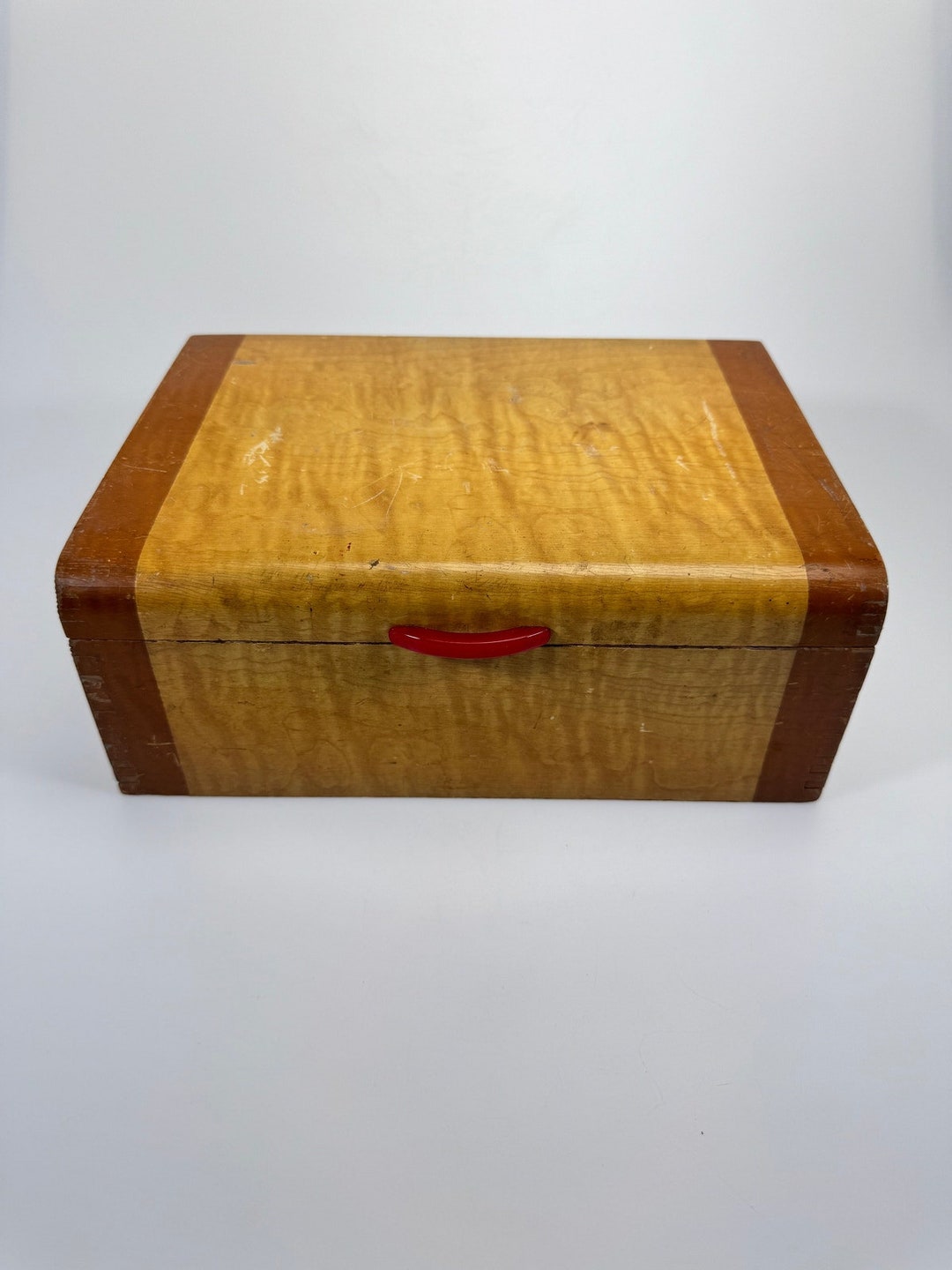 Vintage Vintage Streamlined Design Wooden Jewelry Box With Red Bakelite ...