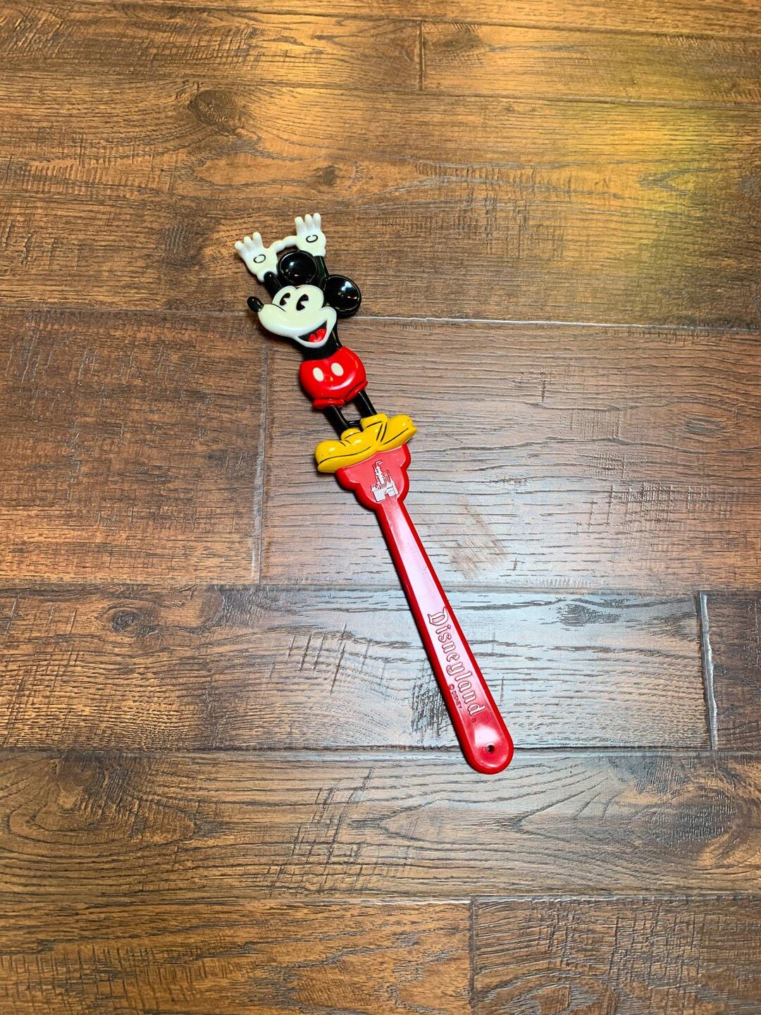 Vintage Disneyland Souvenir Disney Mickey Mouse Back Plastic Scratcher ...