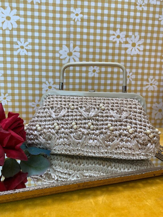 1960s Ivory Raffia & Bead Clutch With Optional Handle - Gem