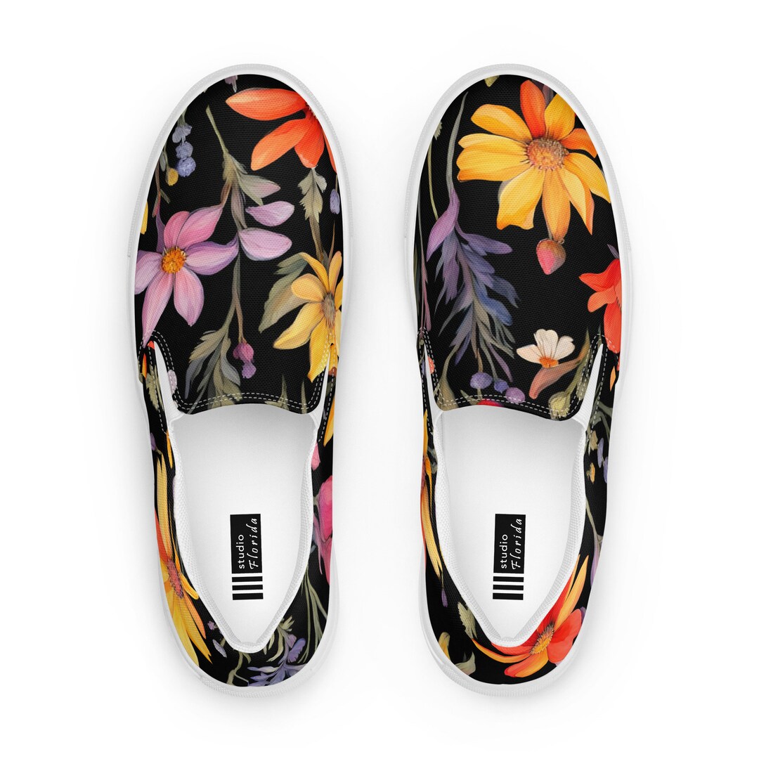 Cottagecore, Womens Slip-on Canvas Shoes, Wildflowers, Dark Background ...