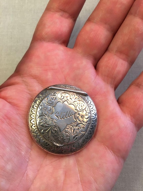 Antique silver miniature powder compact c.1917 - Gem