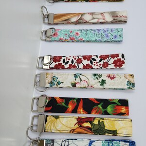 ASSORTED Keychains, Fabric Key Ring, Key Fob Wristlet Key Holder ...