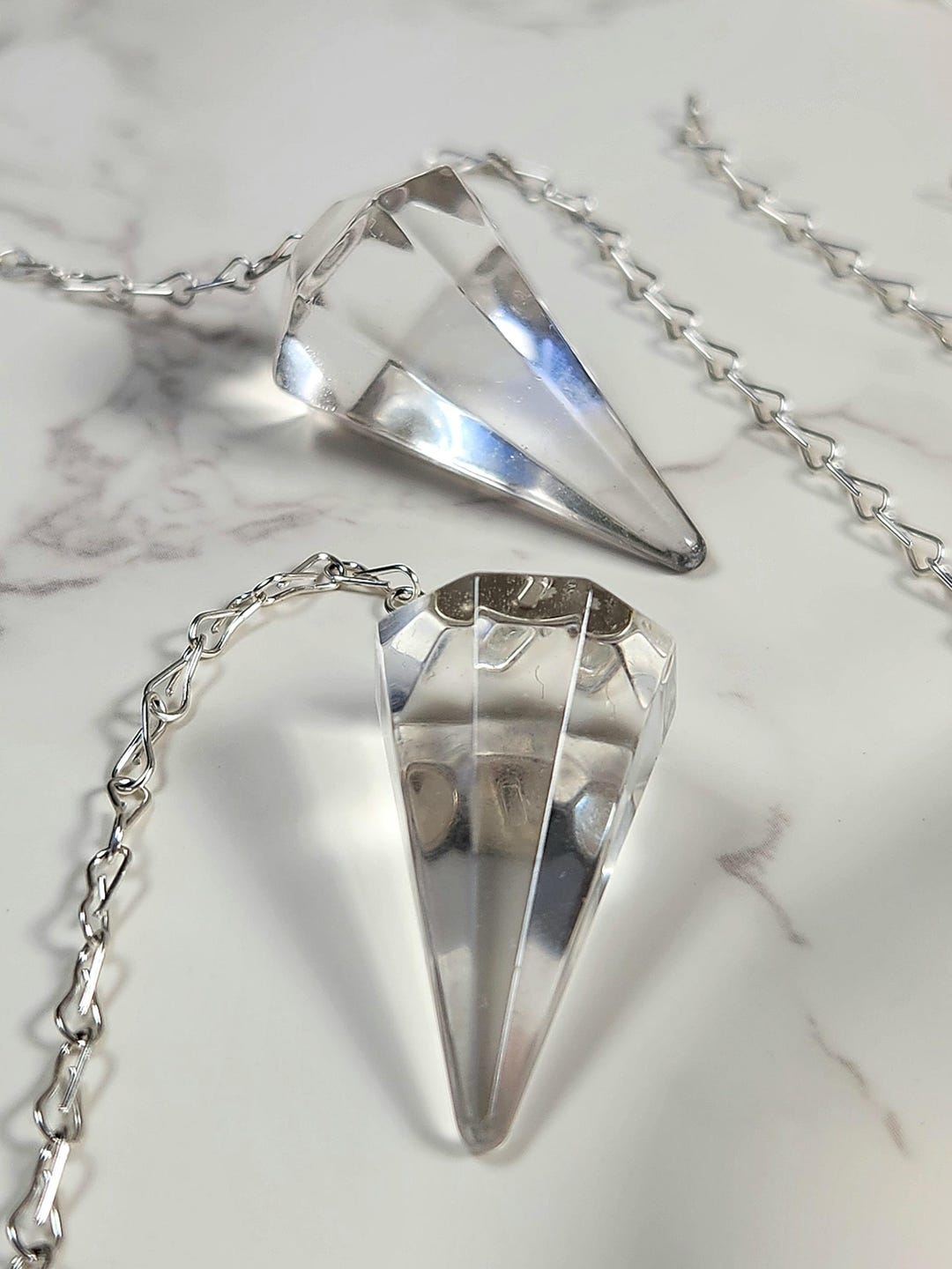 1 (ONE) BEAUTIFUL Clear Quartz Crystal Pendulum on Silver Plated Chain ...