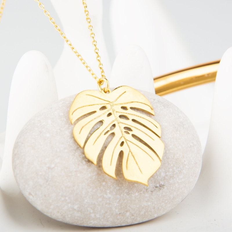 Monstera Necklace - Etsy