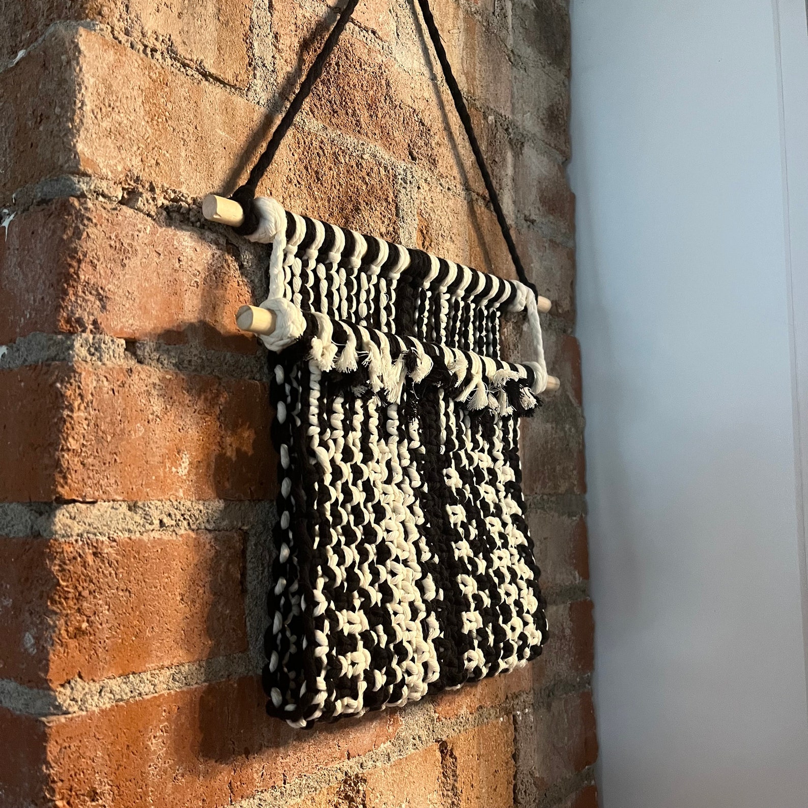 Macrame Book Hanger, Macrame Book Holder, Boho Home Decor, Farmhouse ...